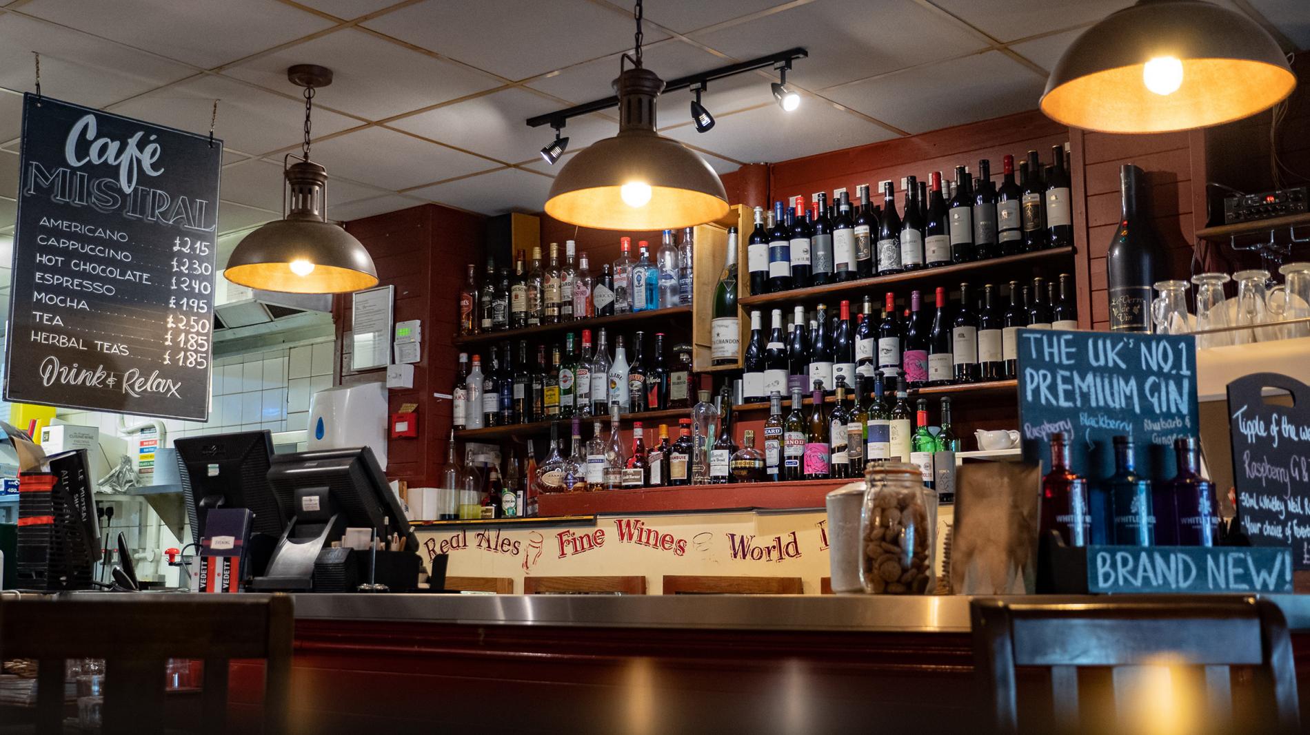 Home -Redirect - Le Mistral